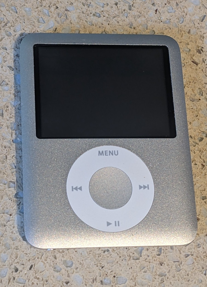 Apple iPod Nano 3rd Generation Model A1236 Silver | eBay Australia