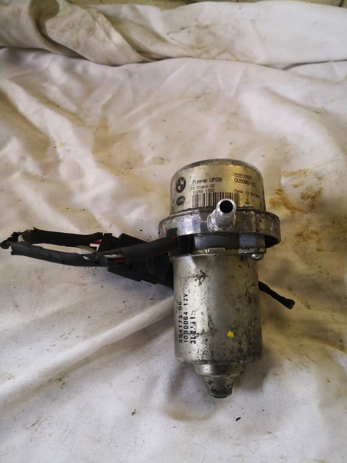 BMW 3 Series E90 E92 E93 M3 Petrol S65 Vacuum Pump 2283333 | eBay