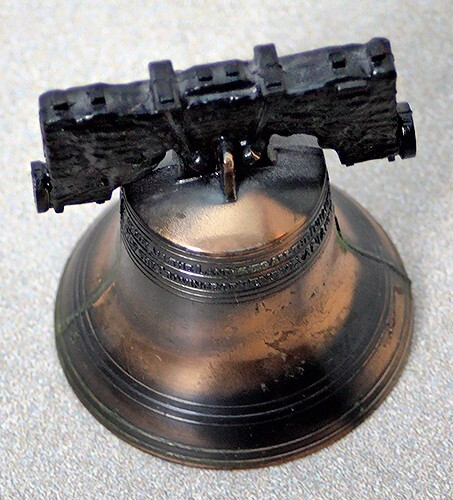 VTG AUTHENTIC REPLICA of the LIBERTY BELL in PHILADELPHIA Rustic Copper ...