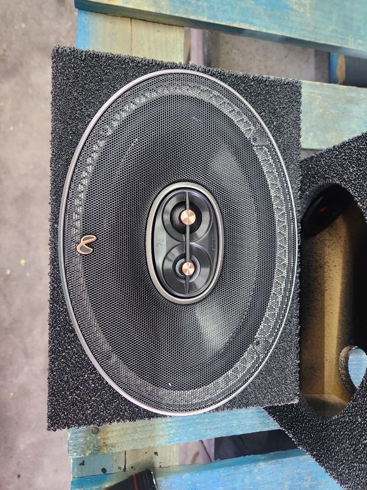Dual 6x9" Universal Speaker Boxes Heavy duty Liner Sprayed marine truck ...