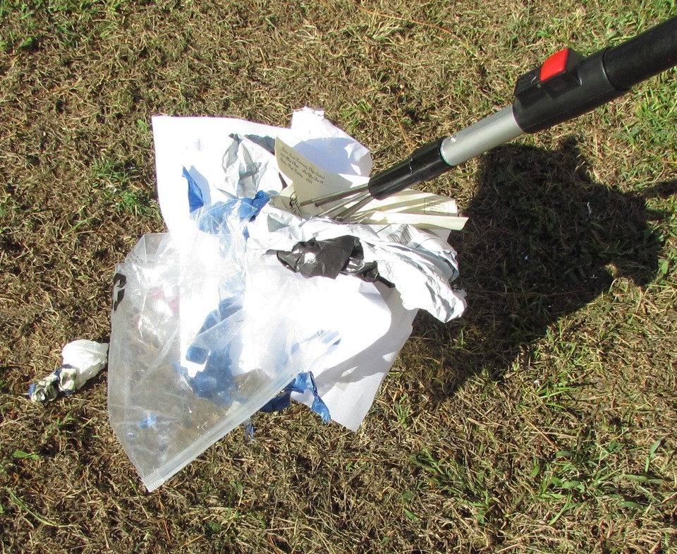 Trash Pick Up Stick - Trash Grabber / Litter Grabber - (No Pole ...