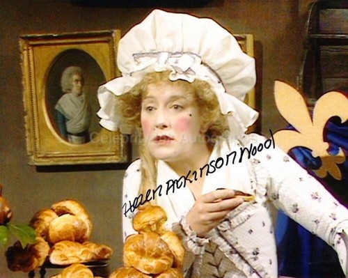 HELEN ATKINSON-WOOD as Mrs Miggins - Black Adder GENUINE SIGNED AUTOGRAPH | eBay