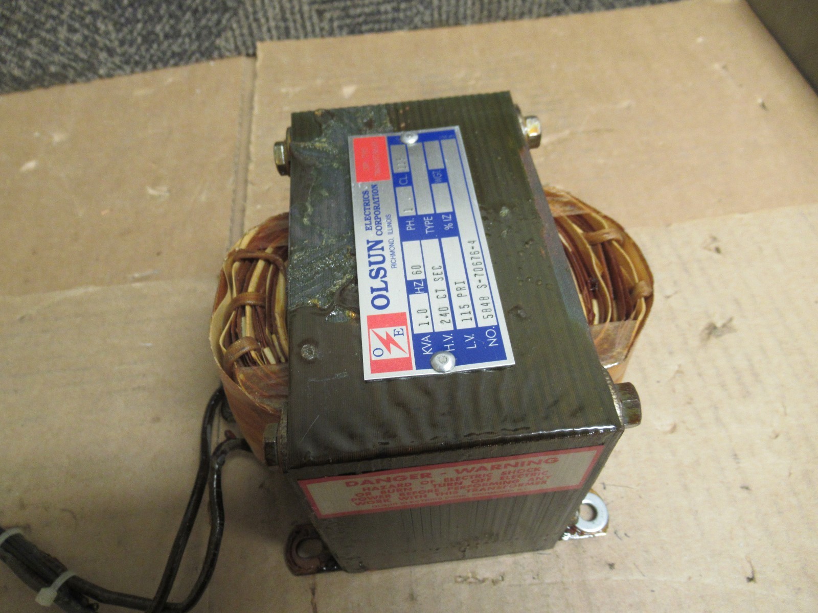 OLSUN 1PH TRANSFORMER 5848 S-70676-4 1.0KVA PRI:240V VOLT LOW: 115V ...