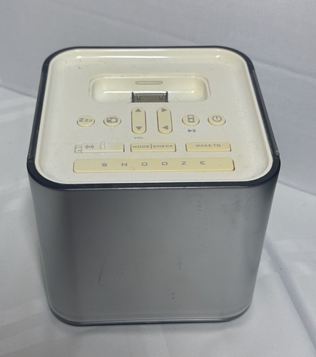Brookstone iDesign Cube Clock Radio for iPod 581603 883594012372| eBay