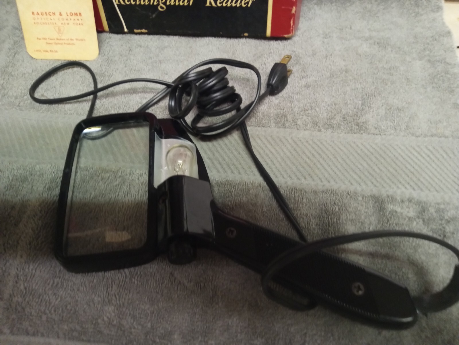 Bausch & Lomb Illuminated Rectangular Reader Lighted #82-33-85 reading ...