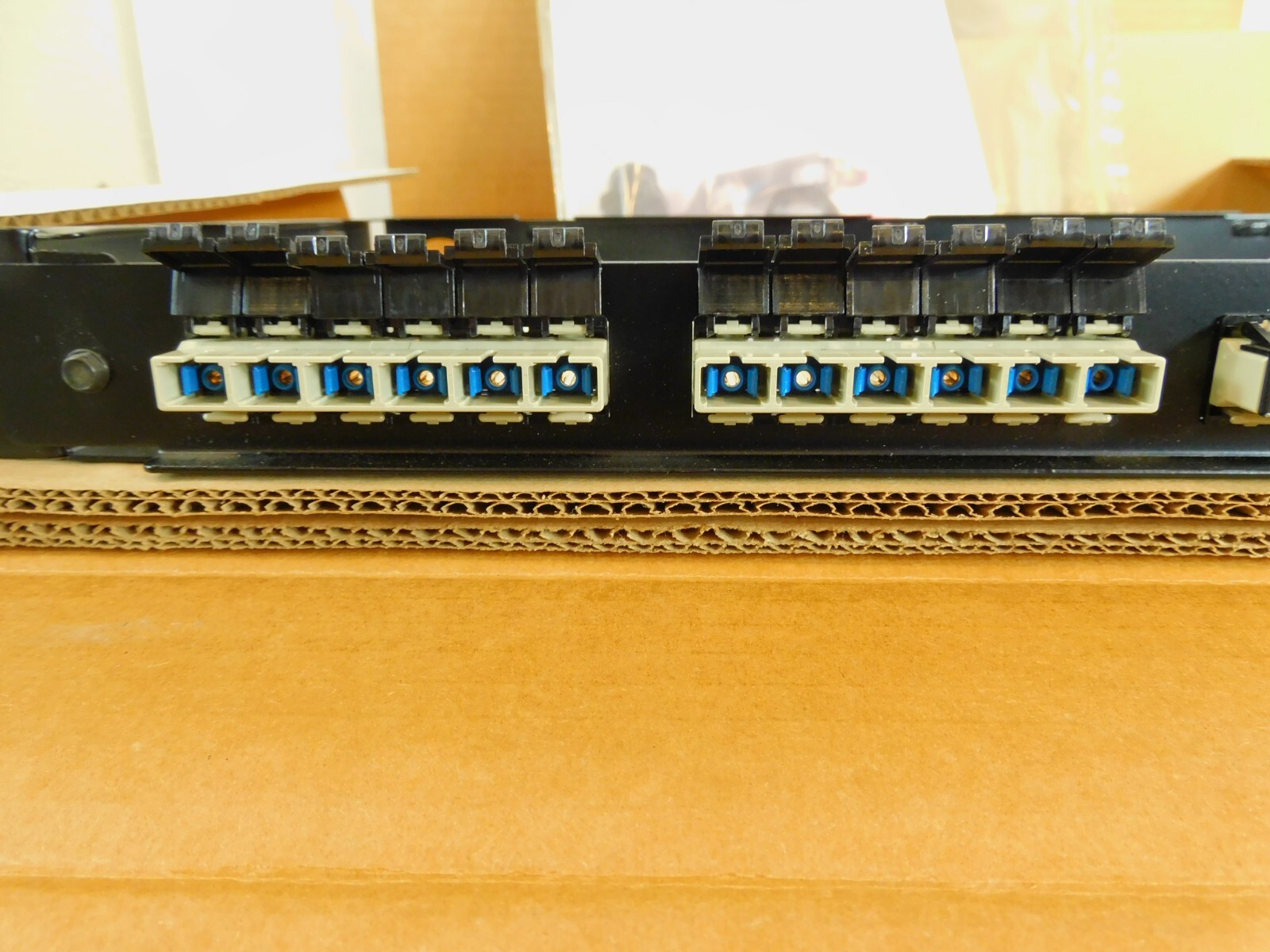 Splice Shelf RFE-FXG-024-MFA-SC06 Rack Mounted Sliding Termination 24 SC Adapter | eBay