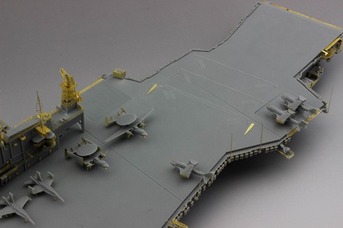 Orange hobby N07-140-880 1/700 scale USS Midway CV-41 (Gulf War 1991 ...