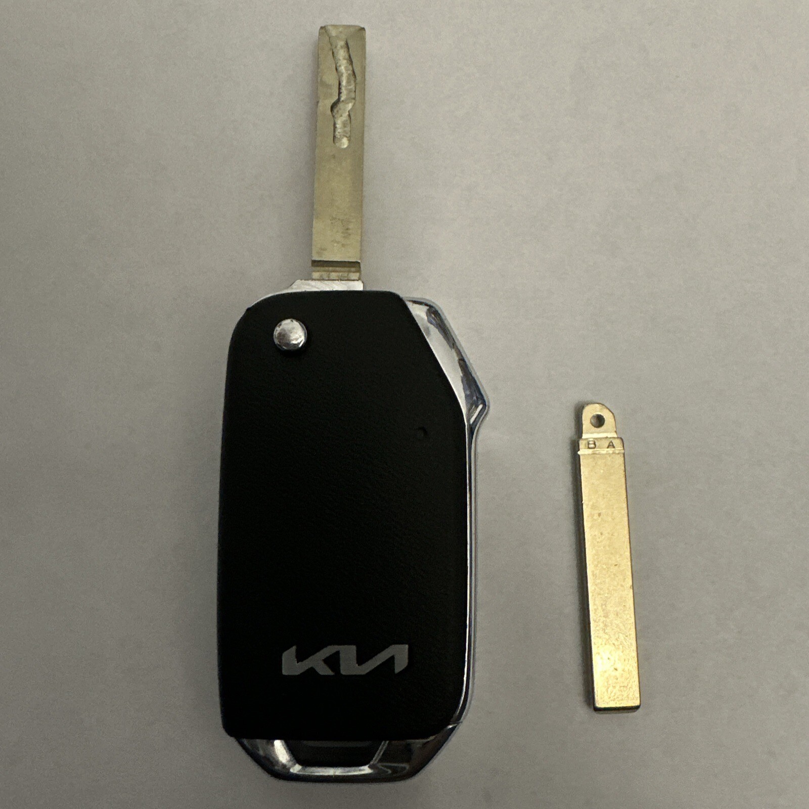 OEM Canadian Kia Soul Keyless Entry Remote Flip Key Fob SY5SKRGE04 ...