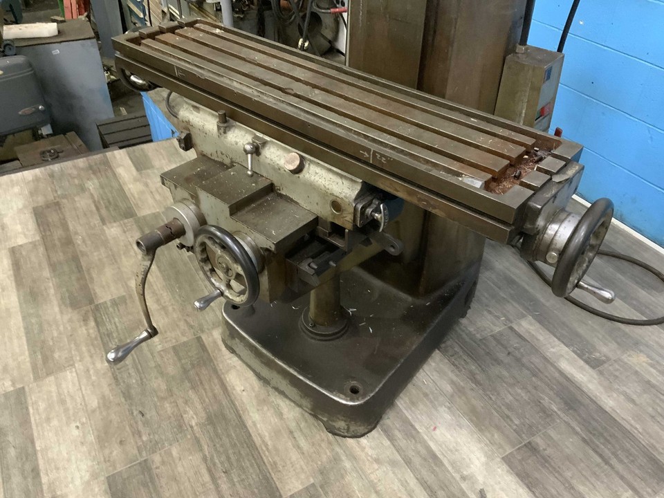 2 HP BRIDGEPORT VERTICAL MILL HEAD WITH CINCINNATI MILL BASE: STOCK ...