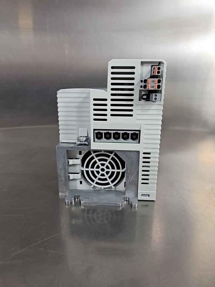 Lenze I95AE311F1AV102320 Inverter i950 Drive I95AE311F1AV1Z0000. Loc1B ...