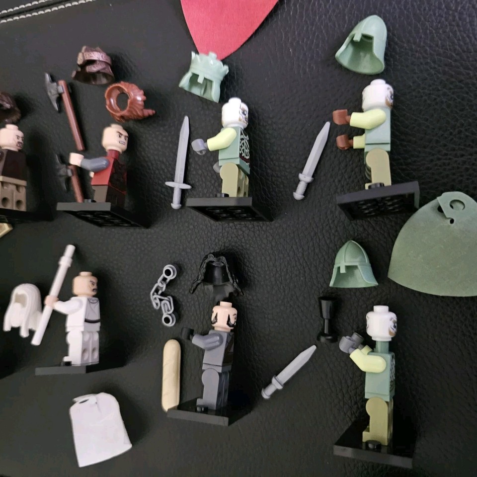 Lego Minifigure Lord of the Rings Lot. Legolas, Gimli, Sauron, Gandalf ...