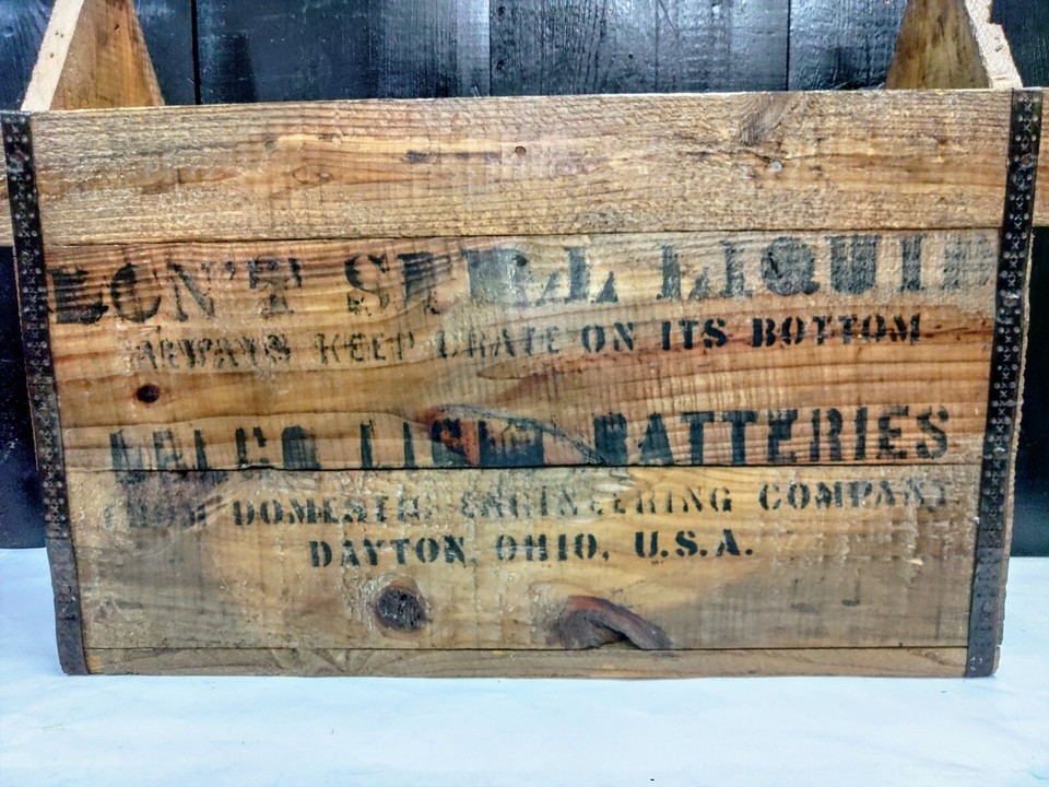 Antique Wood Automotive Advertising Crate Vintage Delco Light Batteries ...