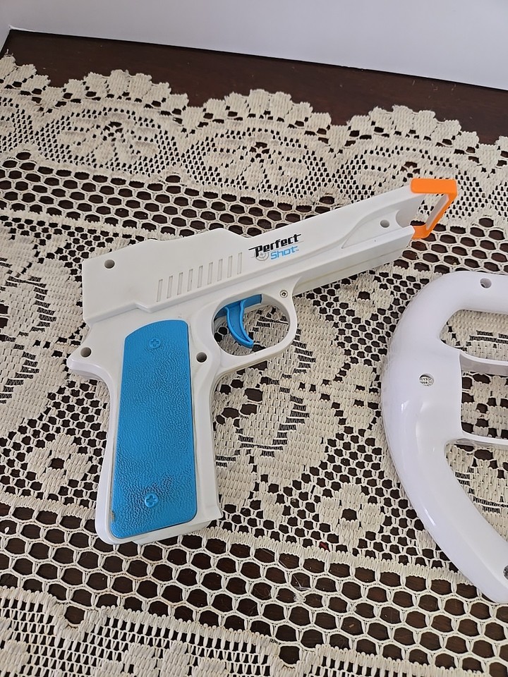 Nyko Perfect Shot Nintendo Wii Controller Accessory And Intec Steering ...