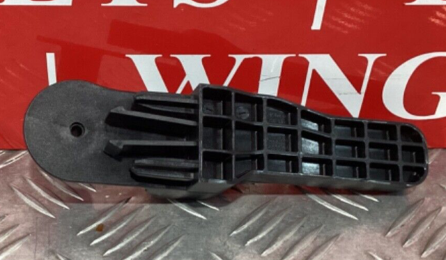 Mercedes-Benz S-class W222 Radiator Right Bracket A2225045940 Genuine ...