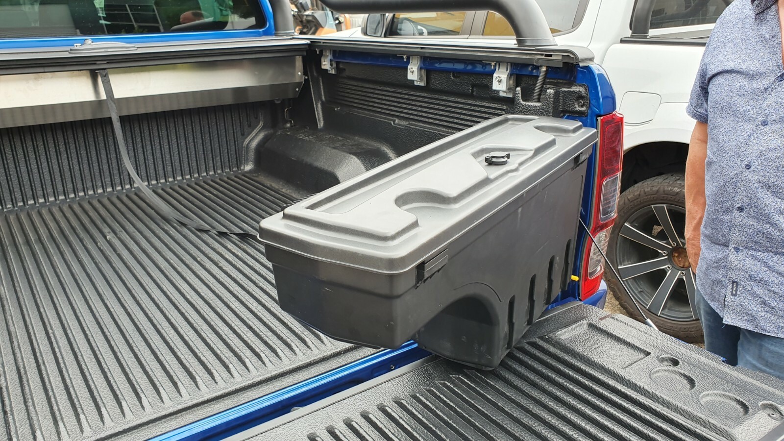 GWM CANNON UTE L,X 2021+ SMART TUB LOCKER - Secure Swing Lift out Case ...