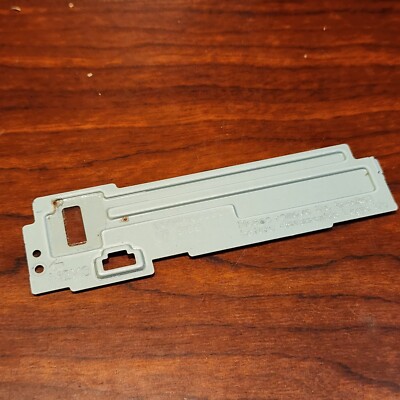 GENUINE DELL Precision M6800 MEMORY RAM SLOT COVER BRACKET EC0W2000D00 ...
