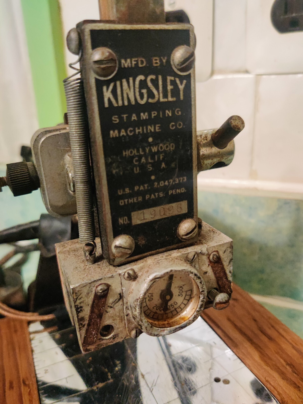 1 Vintage Kingsley Hot Foil Stamping Embossing Machine for Parts or ...