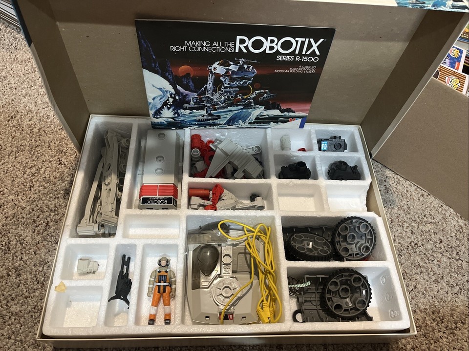 Vintage 1985 Robotix R-1500, R-1100 and R-1000 Motorized Modular ...