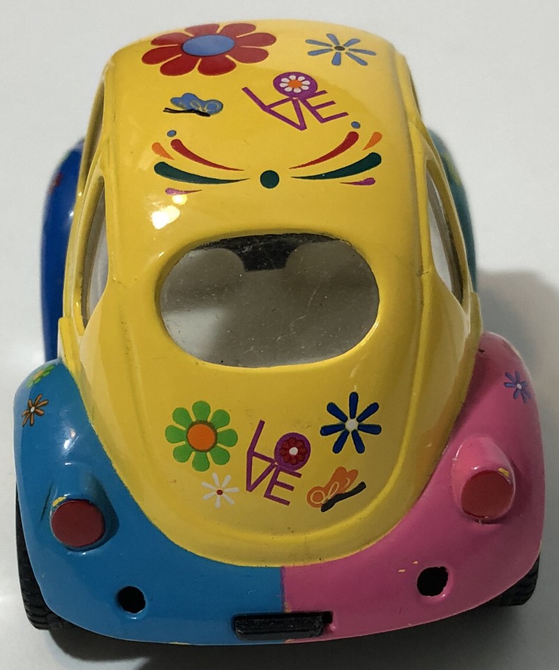Kintoy Volkswagen VW Beetle Yellow Love Bug Car Motorized Pull Back ...