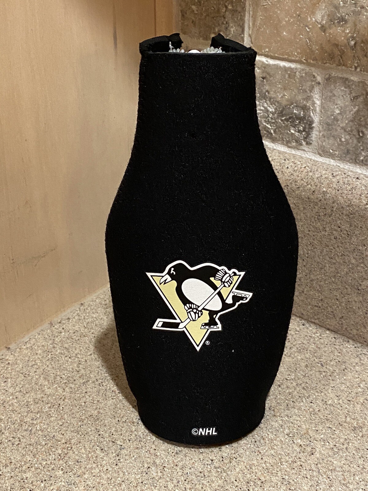 Boston Bruins NHL 20 oz. Bottle Cooler Koozie / Pre-owned | eBay