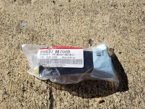 Genuine Kia Impact Bar Lower Bracket 86637-M7000 | eBay