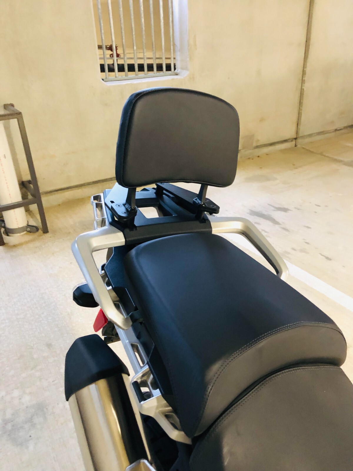 Backrest & Mounting Plates for Triumph Tiger 1200 900 850 GT Rally Pro ...