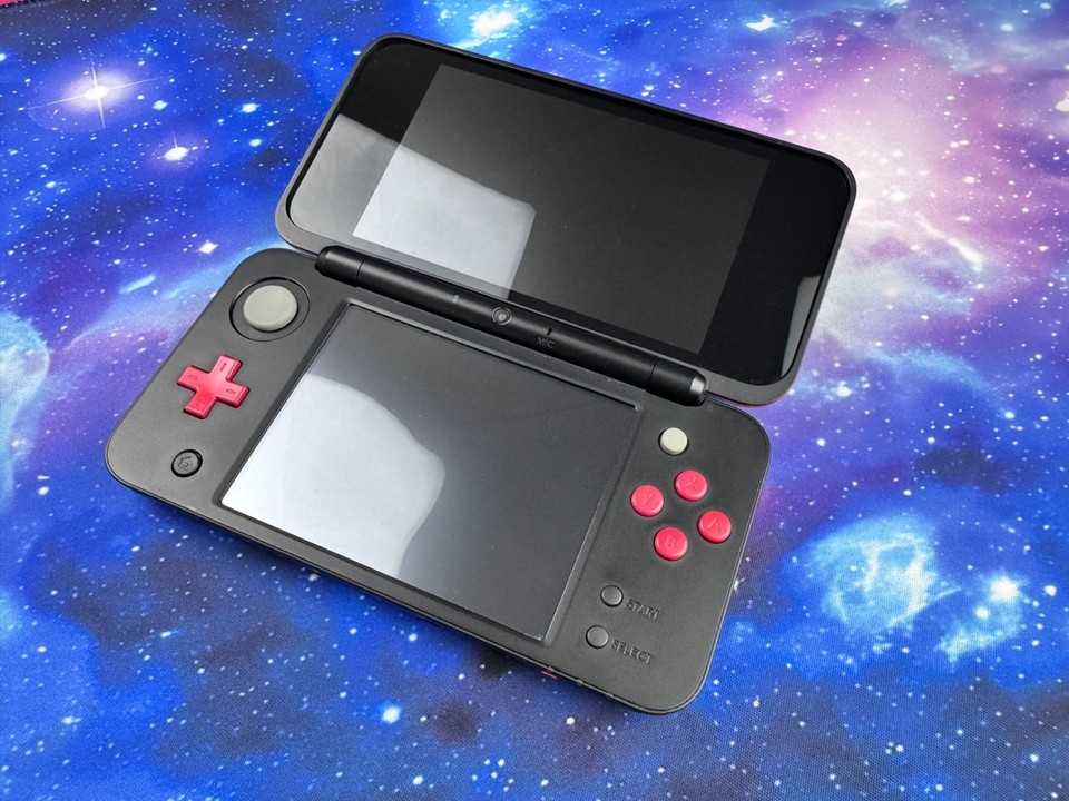 USB-C INBUILT CAPTURE CARD Red New Nintendo 2DS XL Console 128gb REGION ...