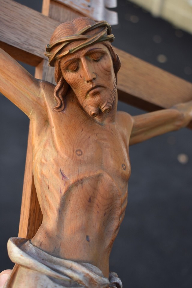 Nice Antique Hand Carved Wood Crucifix, Great Facial Detail (CU64 ...
