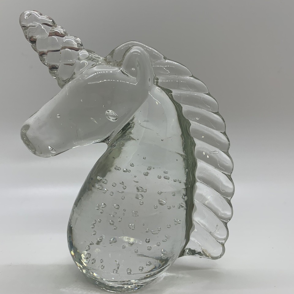 Crystal Clear Solid Unicorn Head With Controlled Bubbles Mint 4" Tall ...