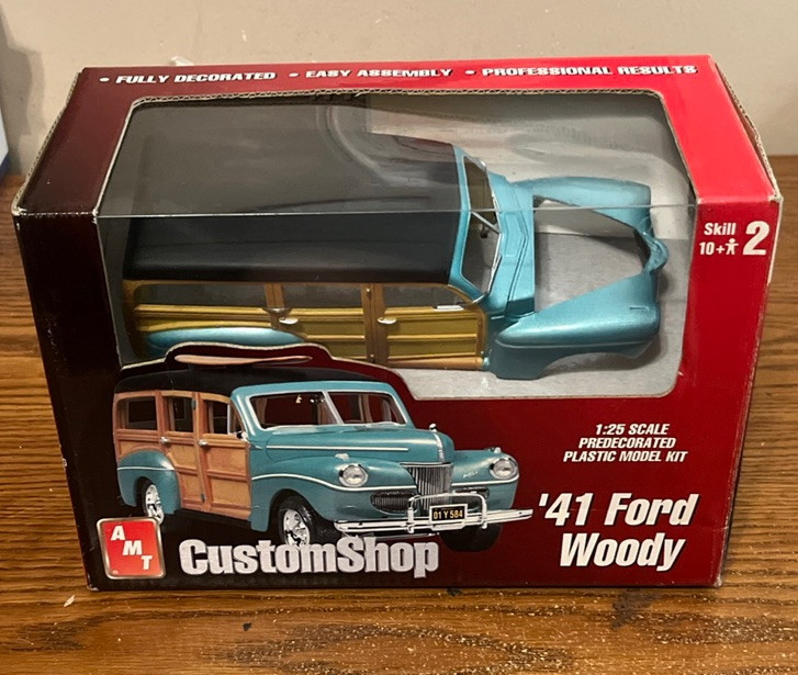 AMT 32877 1941 Ford Woody Pro Shop kit 1/25 McM Factory Sealed | eBay