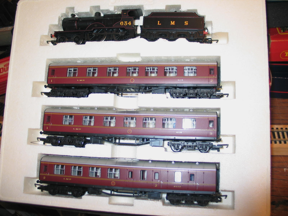 HORNBY 00 LMS 4-4-0 CLASS 2P LOCO TRAIN PACK LIMITED EDITION R.2172 ...
