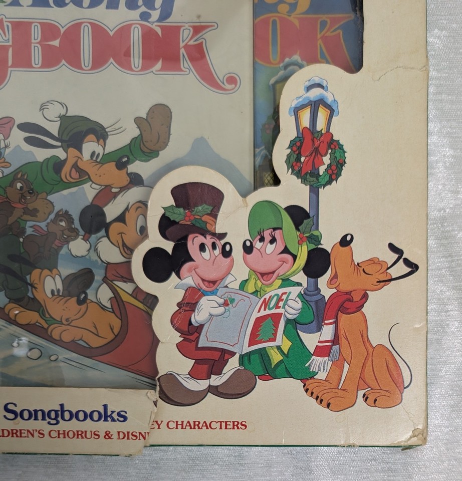 Disney Holiday Favorites Sing-Along Family Fun Pack 2 Cassette Set w ...
