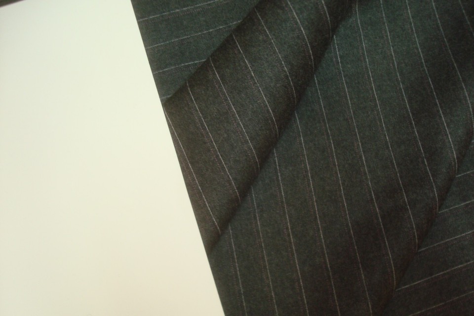 4.33 yds UK Wool Flannel Fabric Luxury 120s Suiting 8.5 oz Gray Stripe ...