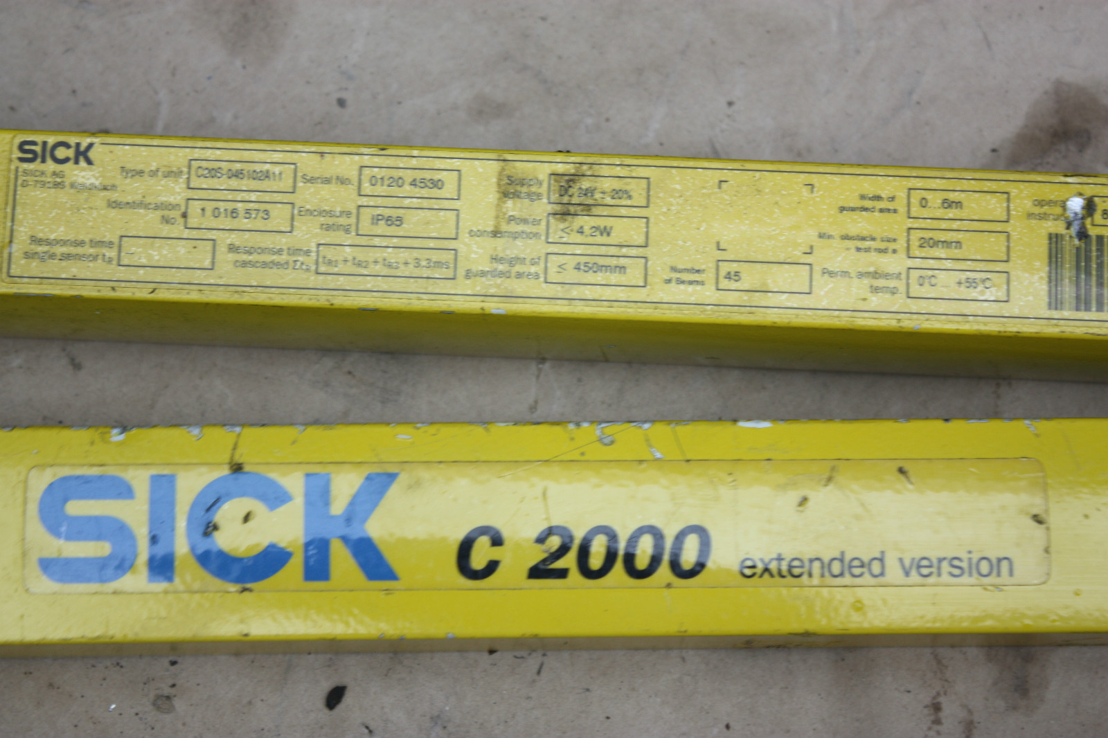 SICK C2000 20C20S-045102A11 C20E safety light curtain transmitter ...