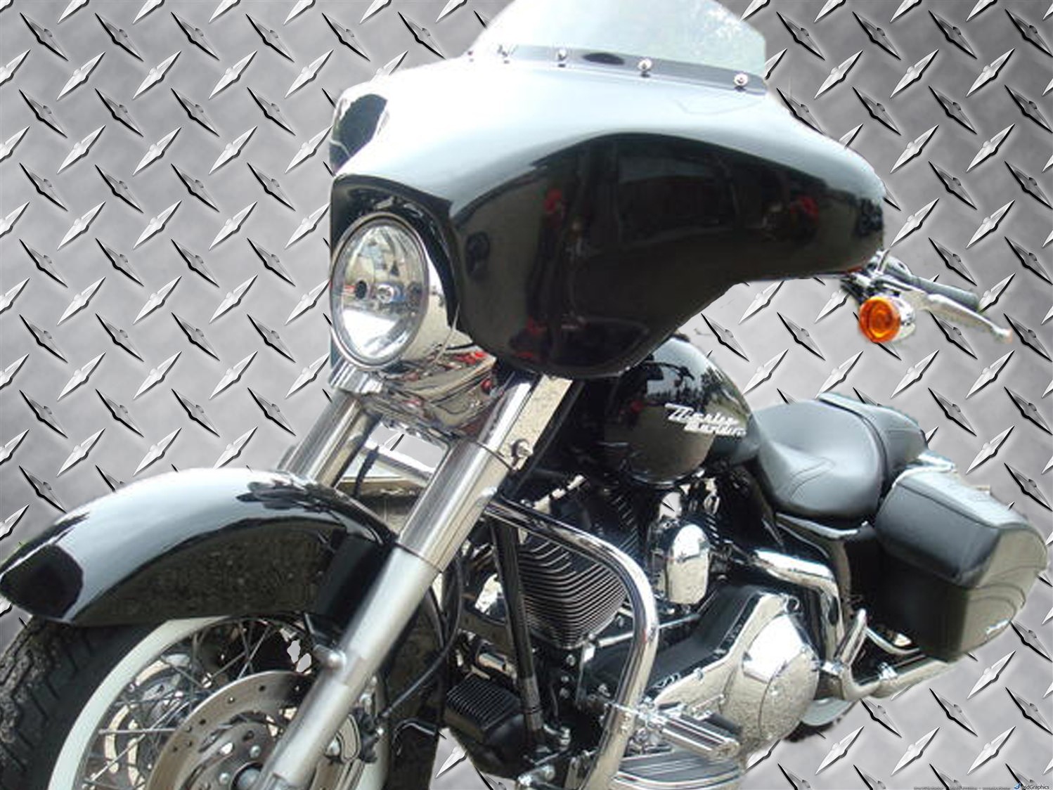 Headlight Batwing Fairing with Radio + (4) Speakers - Harley Softail ...