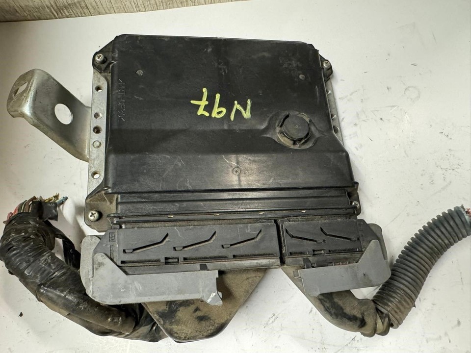 2008 YARIS Engine Control Module Computer ECU ECM PCM - 89661-52G50 | eBay