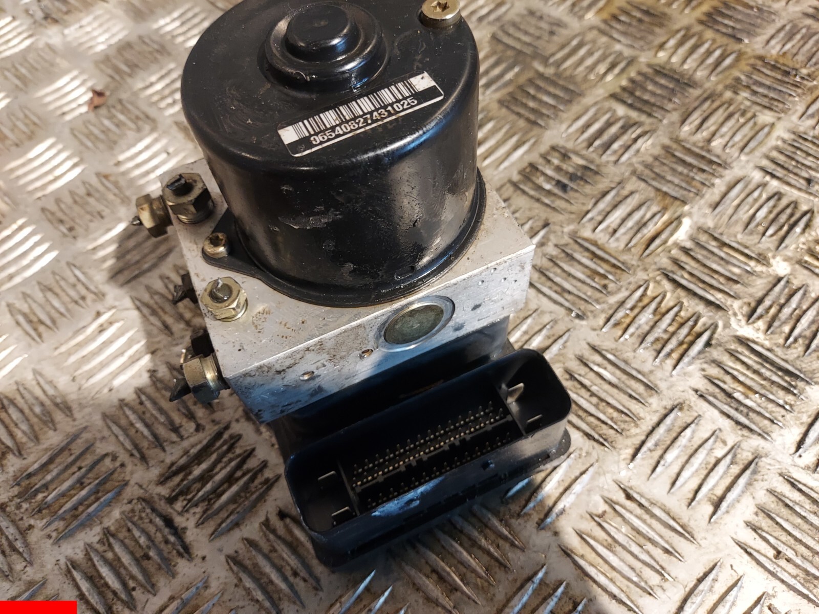 Bloc Hydraulique ABS - FORD FIESTA V (5) 1.4 ESS 80CV - Réf : 2S61 ...