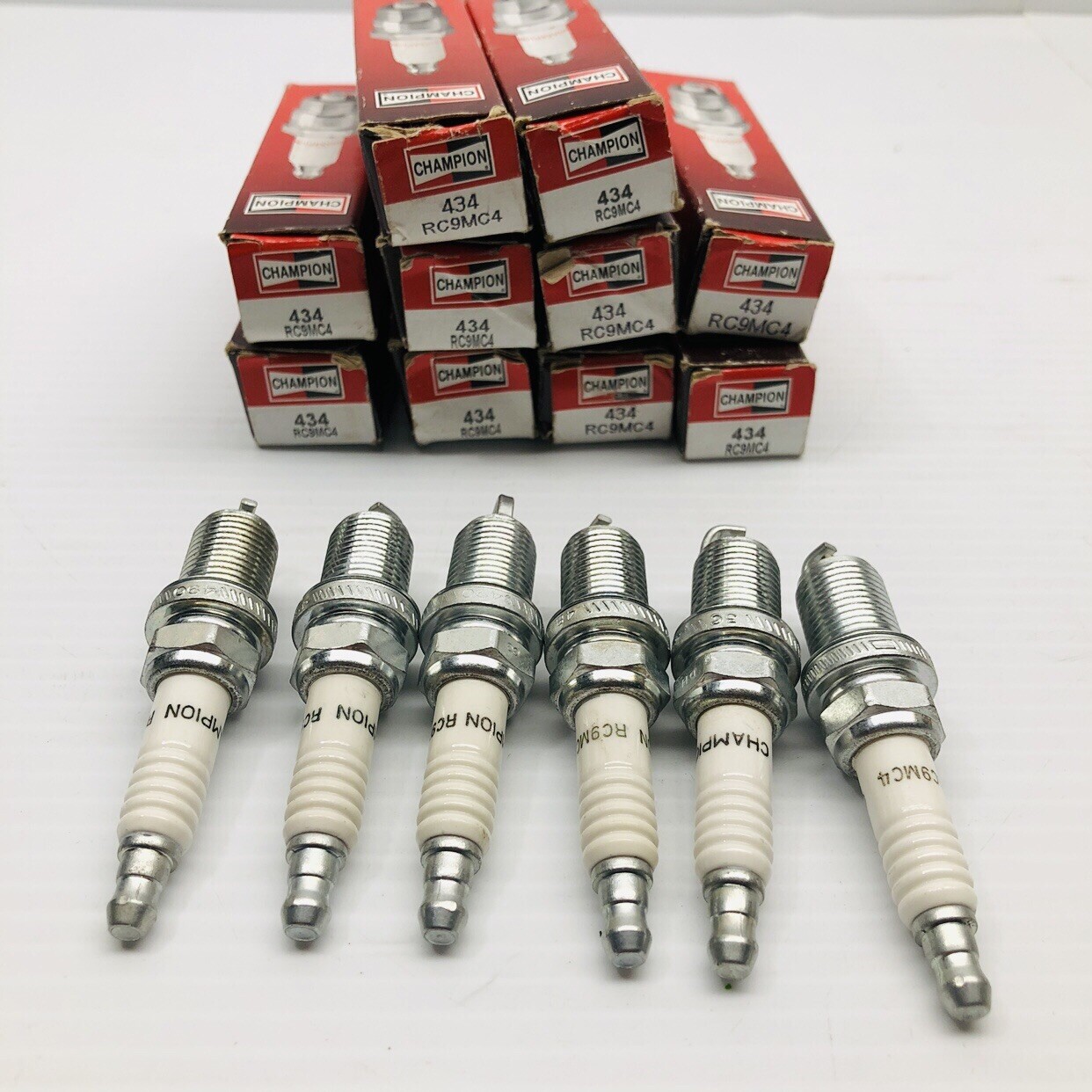 LOT OF 16 CHAMPION #434 RC9MC4 SPARK PLUG | eBay