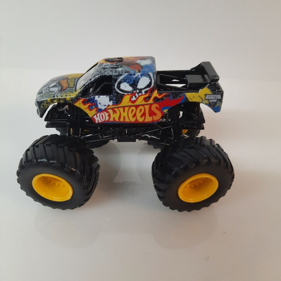 Hot Wheels Monster Jam Team Hot Wheels Firestorm 1:64 Scale Monster ...