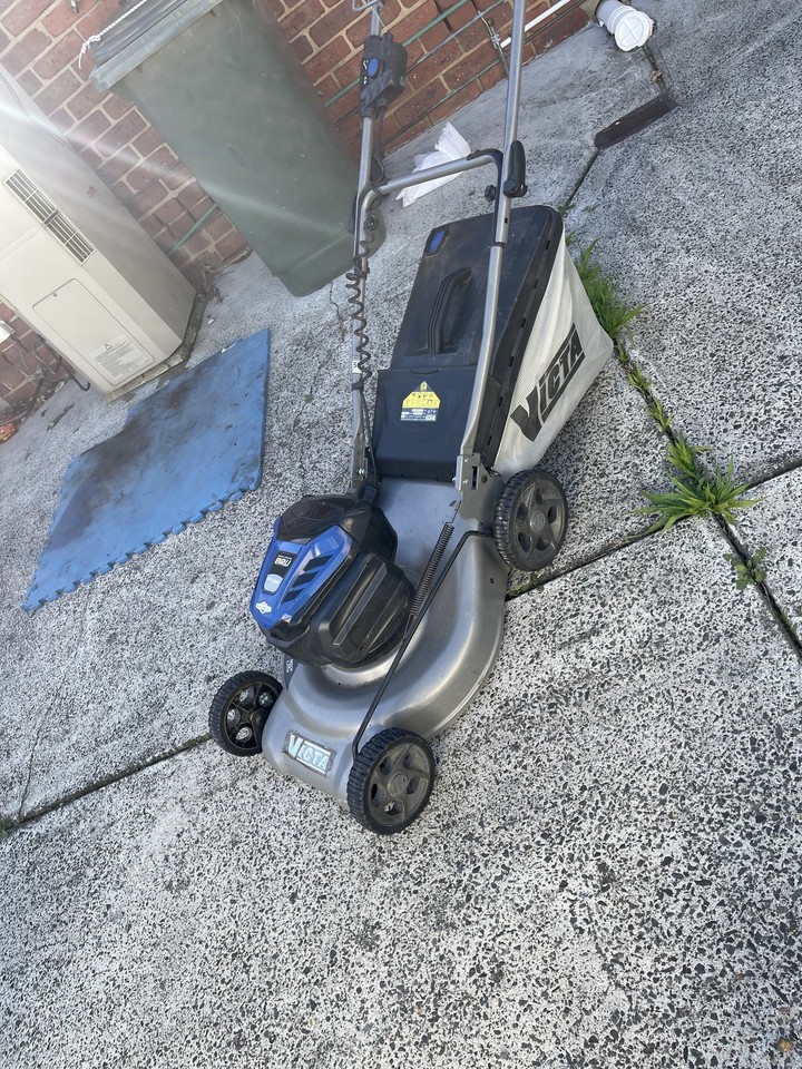 Victa 82v Lawn Mower Nexel Series Briggs& Stratton Skin Only | eBay ...