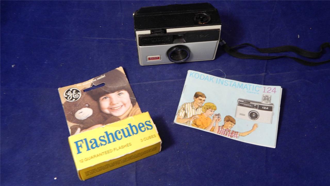 VTG 1960’s Kodak 124 Instamatic Camera with Manual & Package of GE Flashcubes | eBay