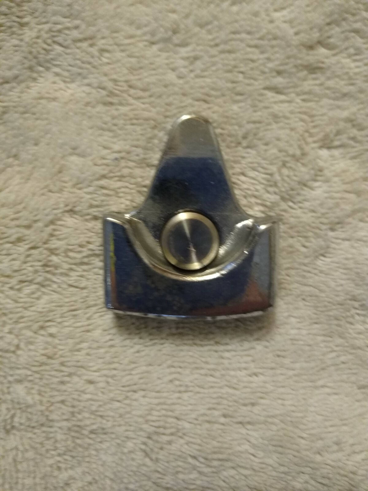 LEWMAR WINDLASS GYPSY LOCK PIN CHAIN STRIPPER 700 | eBay UK