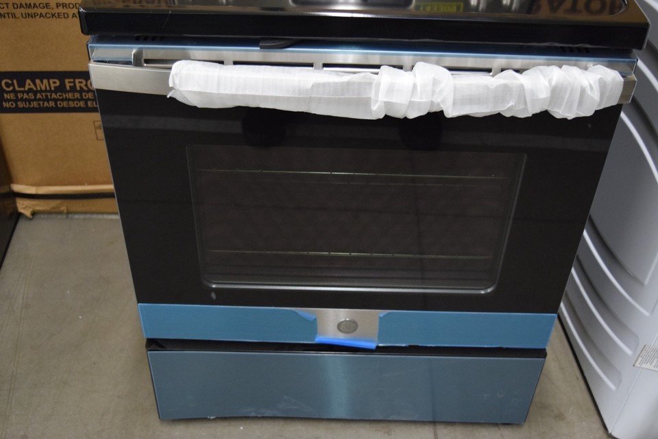GE JB645RKSS 30" Stainless Freestanding 4 Element Electric Range NOB ...