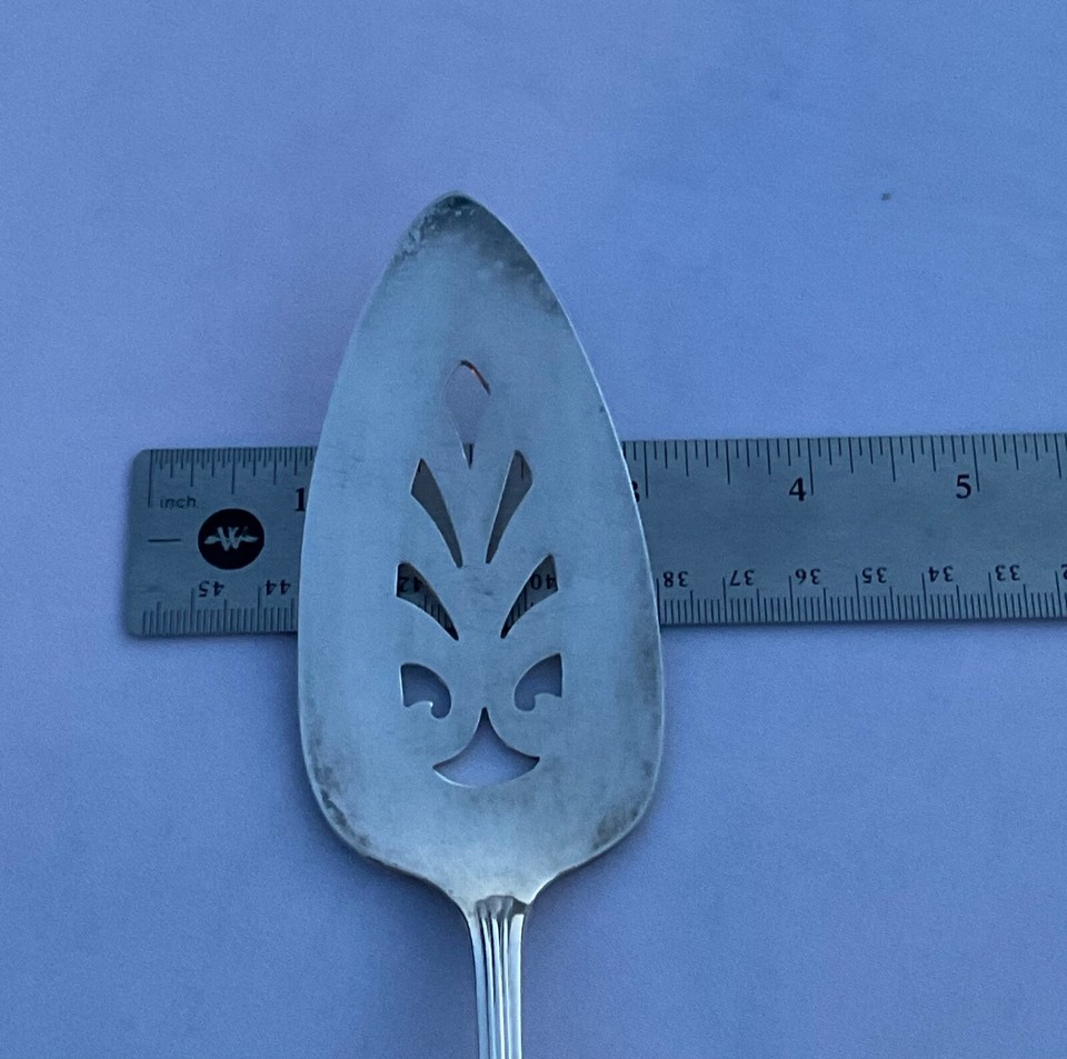 WM ROGERS MFG CO. ORIGINAL ROGERS "Inheritance" CAKE CUTTER SERVING ...