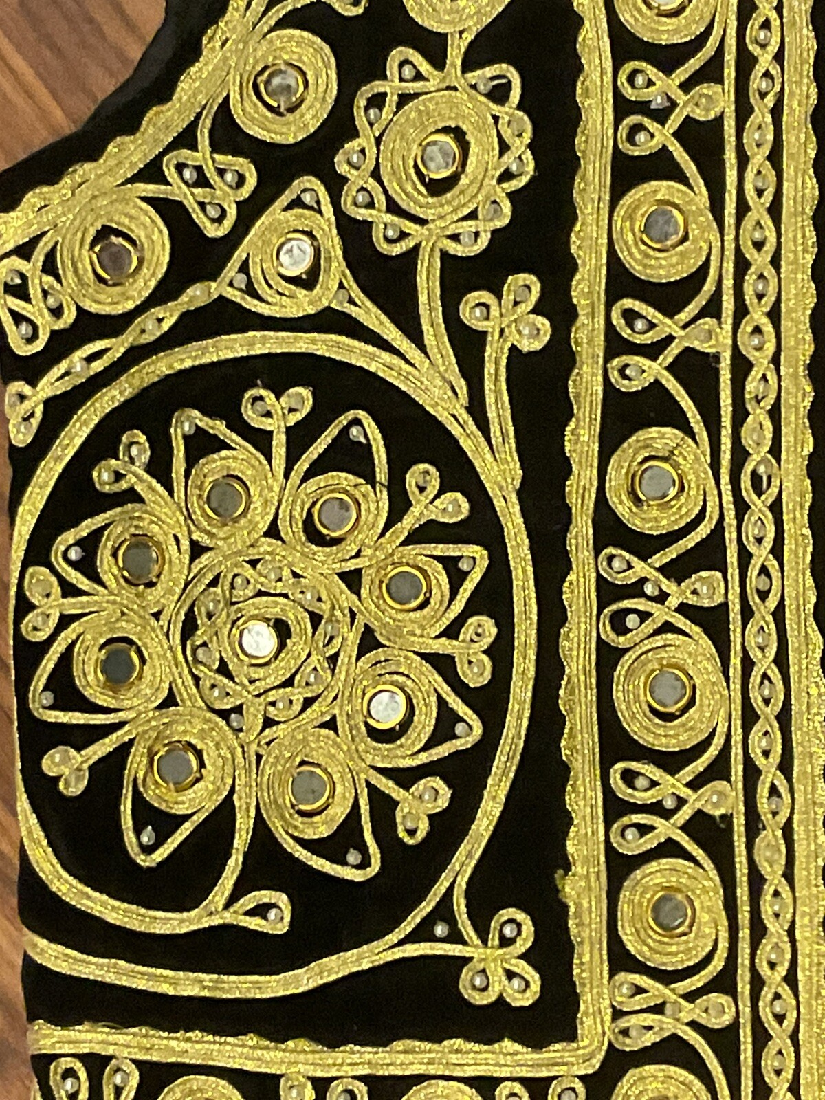 Heavily Embroidered Sewn Mexico Gold Thread Metal Acc… - Gem