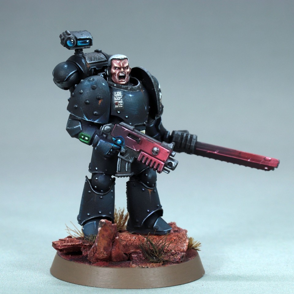 painted Dark Angels Sergeant miniature Warhammer Horus Heresy 30k 40k ...