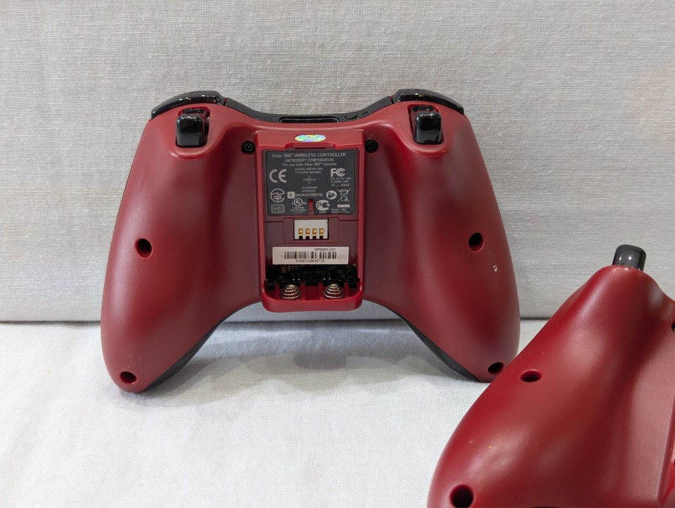 GEARS OF WAR XBOX 360 CONTROLLERS (set of 2) – Limited Edition No ...