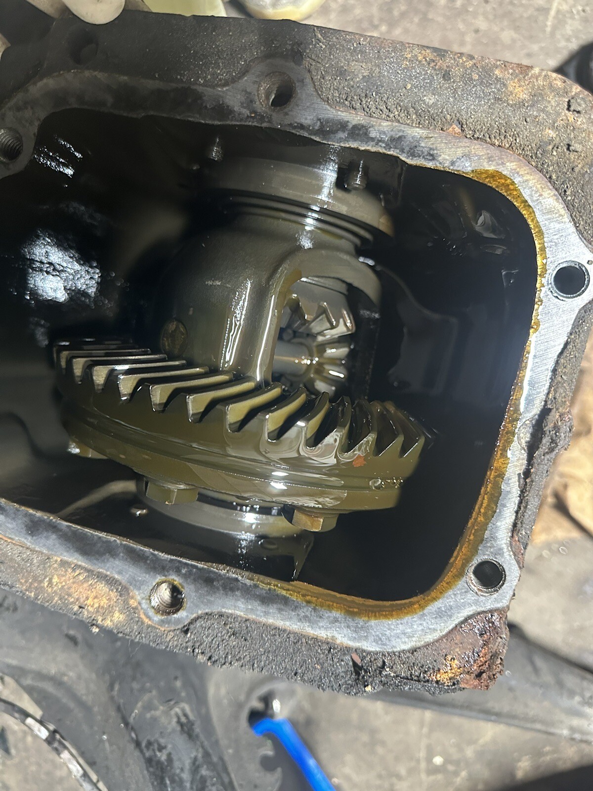 BMW 320i E21 Non-Locking Rear Differential | 3:31 Gear Ratio | Genuine ...