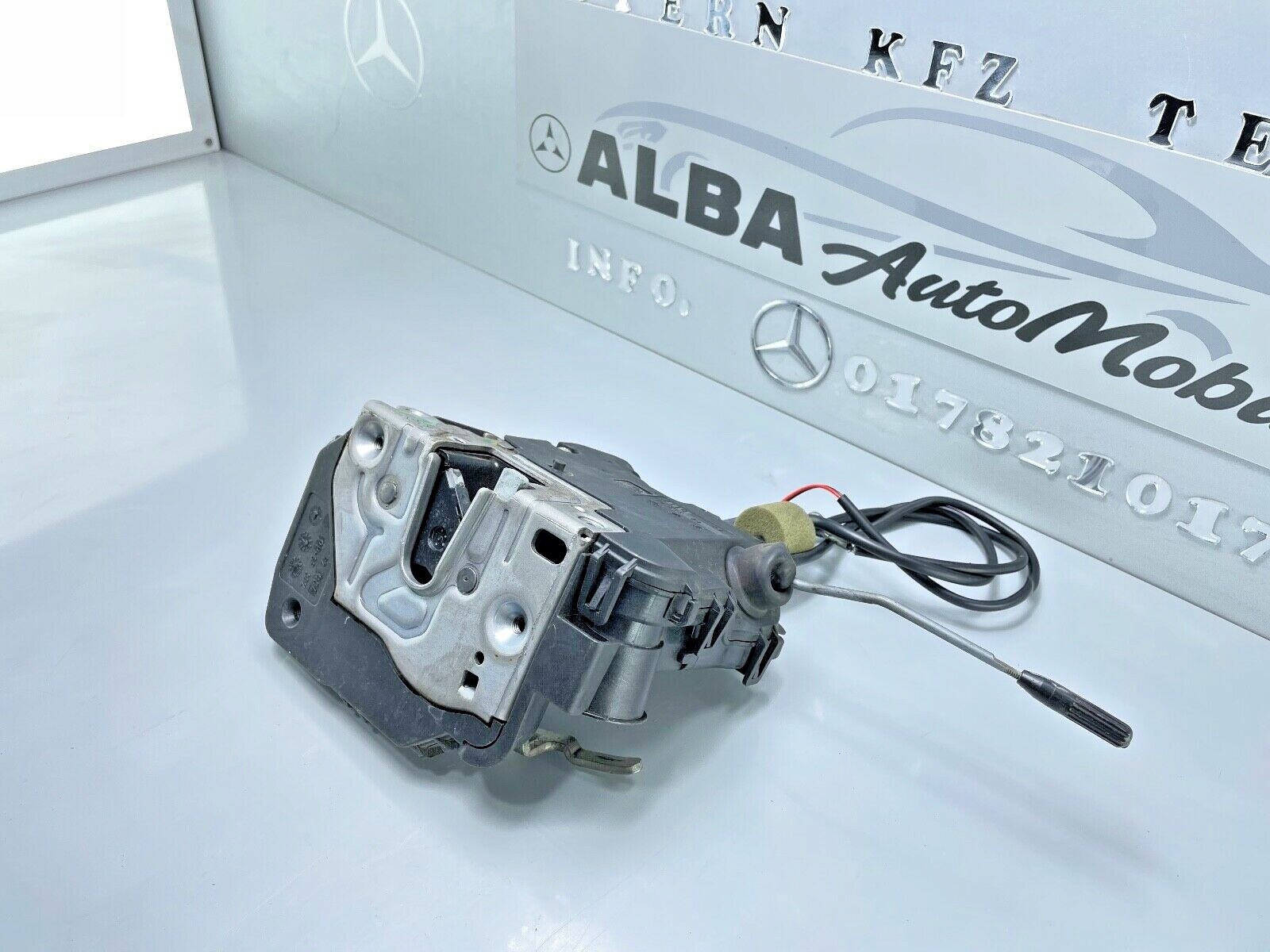 Orig Mercedes E Klasse W211 S211 Türschloss Schloß Schloss V/R ...