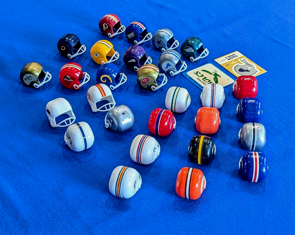 Lot (28) AFC/NFC VTG NFL Mini Gumball Football Helmets OPI + 2 NFL Team ...